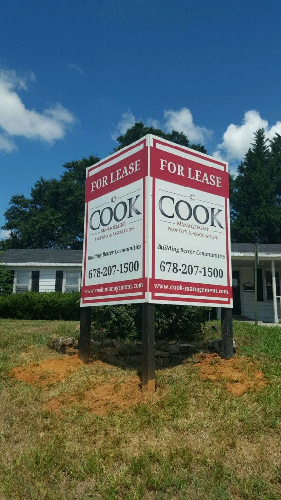 Vibrant Real Estate Signs for Homes & Businesses | Pinnacle